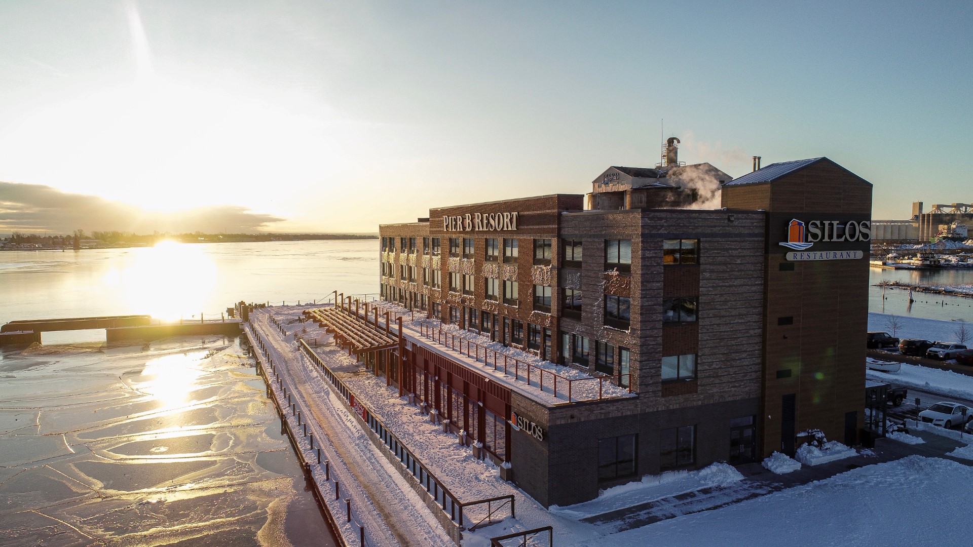 Resorts in Duluth MN - Stay at the Award Winning Pier B Resort Hotel